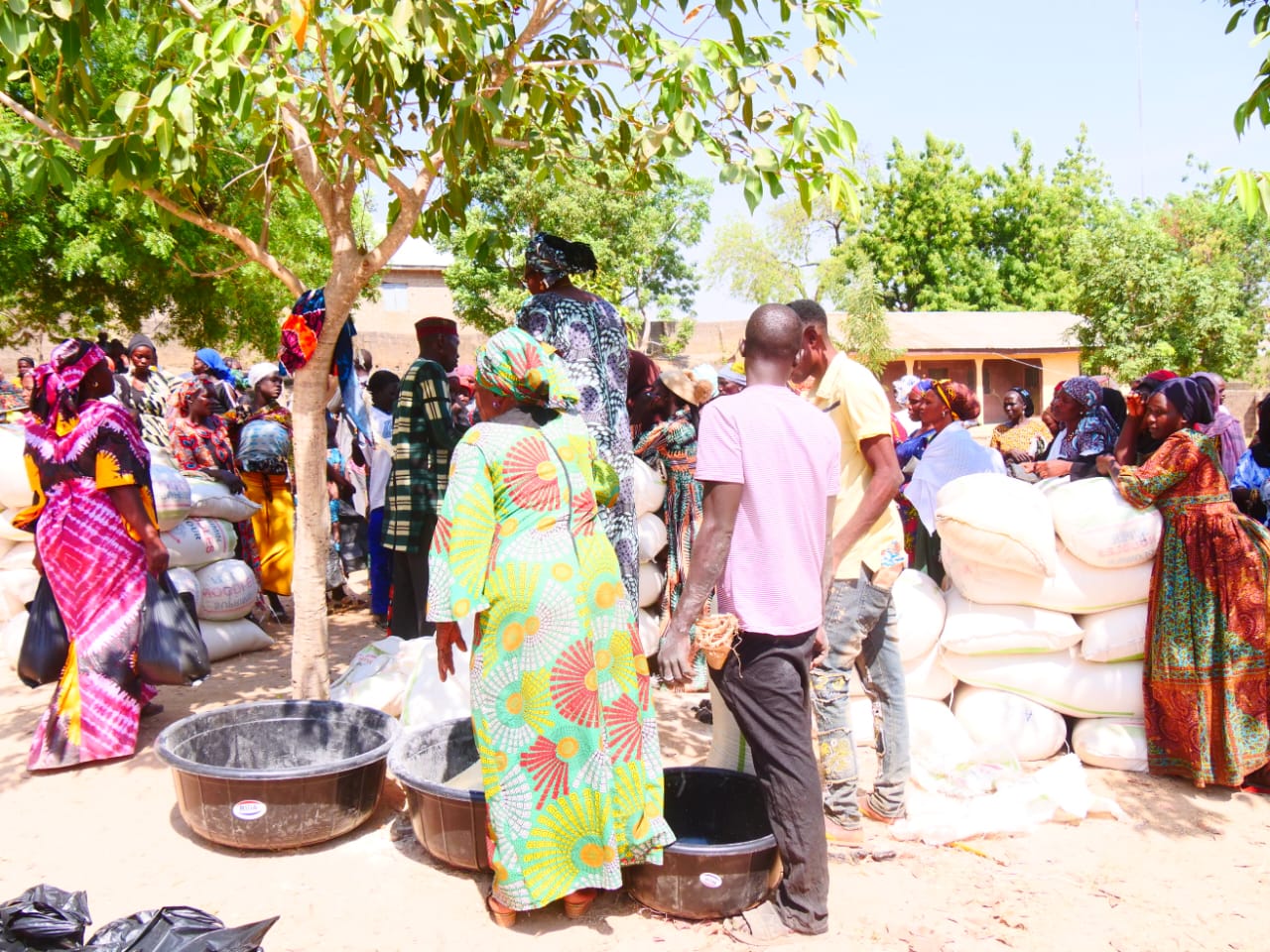 Food Relief Project to IDPs Yola, Adamawa State | December 2025 - Lay ...